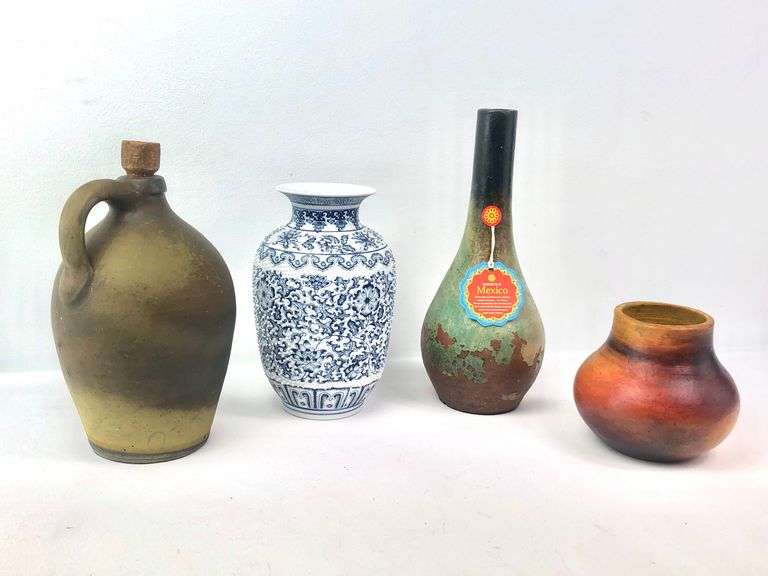 Assorted Decor - RES Auction Services