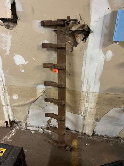 66” Bolt-On Tooth Bar - RES Auction Services