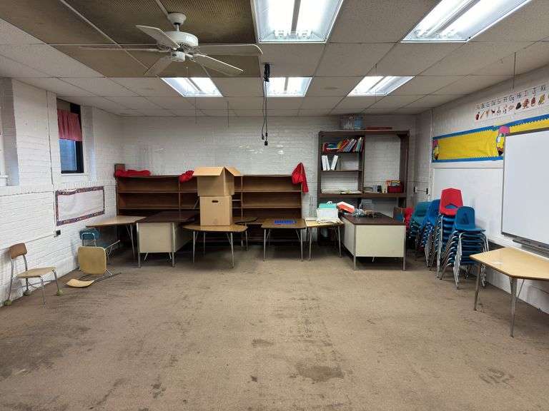 Misc. Classroom Items, Desks, Chairs, Bookcase, Smart Board - RES Auction Services