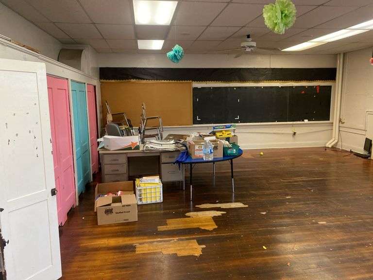 Chairs, desks, tables miscellaneous school items smart board - RES Auction Services