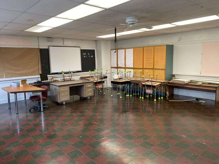 Student desks and chairs, teachers desk smart board - RES Auction Services