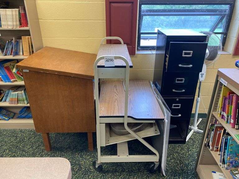 Assorted office supplies - RES Auction Services