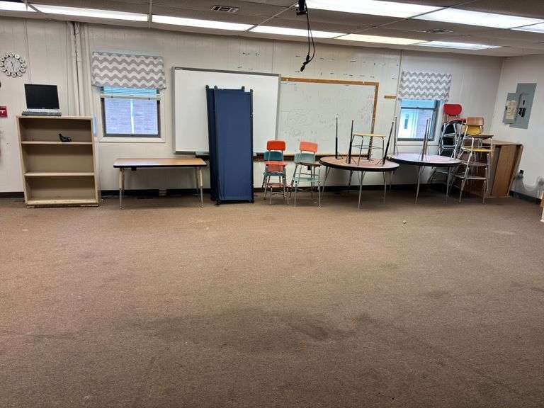 Classroom desks, chairs, metal & plastic cabinets - RES Auction Services