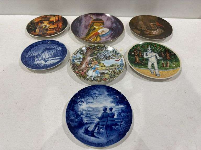 (7) Collector Plates - RES Auction Services
