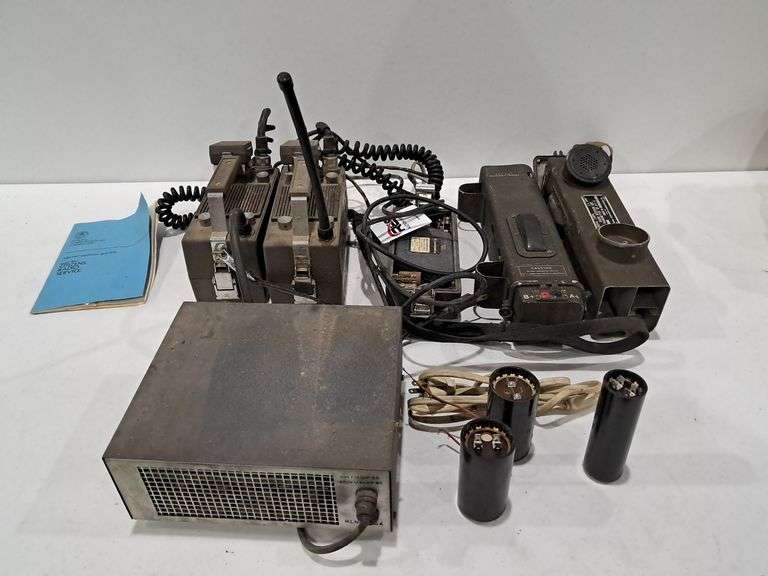 Motorola Handie-Talkie FM Radios - RES Auction Services