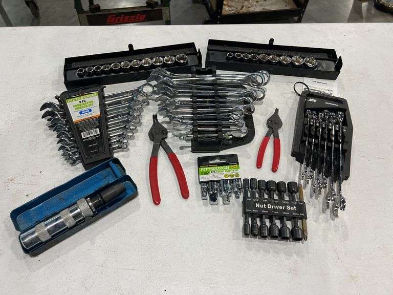 Combination Wrenches and Sockets - RES Auction Services