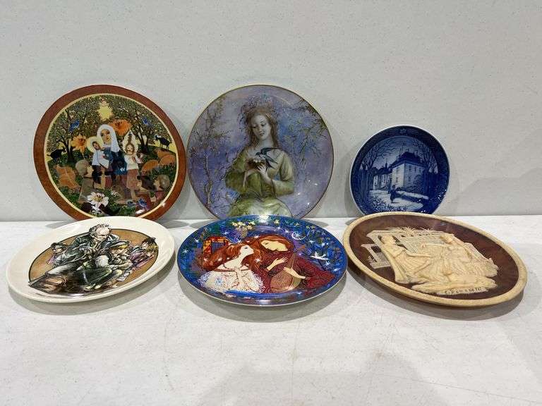 Collector Plates - RES Auction Services