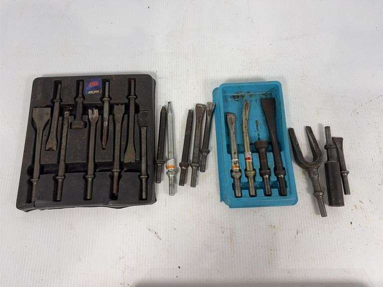 Assorted Air Chisels - RES Auction Services