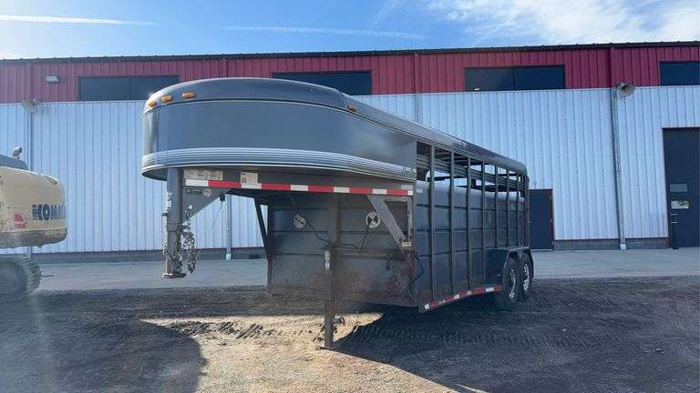 2014 Corn Pro 16' Gooseneck Livestock Trailer - RES Auction Services