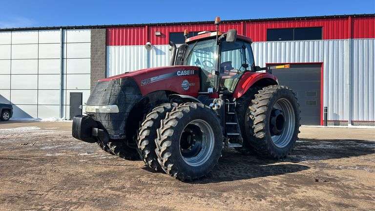 2013 Case Magnum 290 MFWD Tractor - RES Auction Services