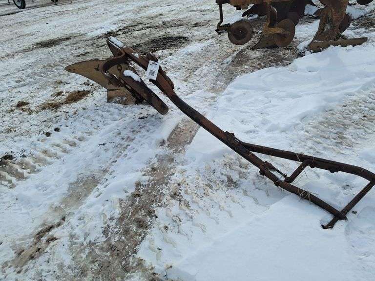 Single Bottom Plow - RES Auction Services