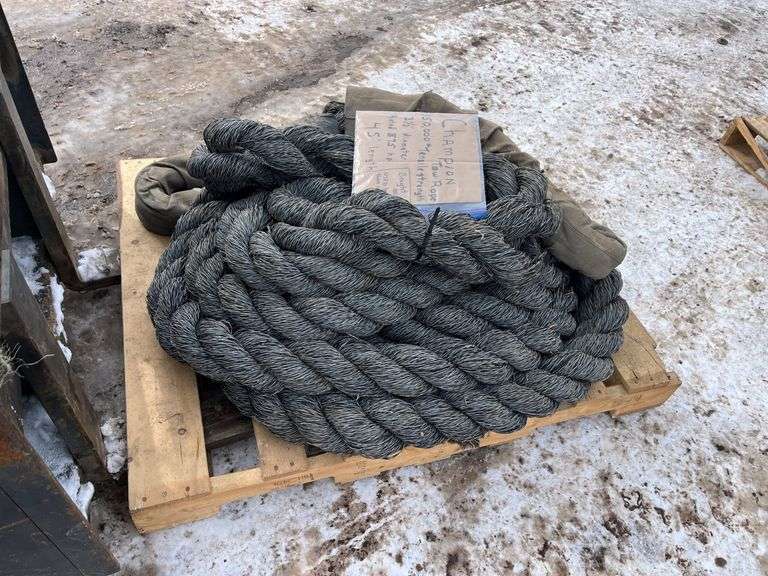 45' Champion Pull Out Tinsel Strength - RES Auction Services