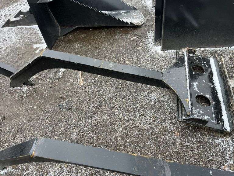 Mini Universal Tree Boom - RES Auction Services