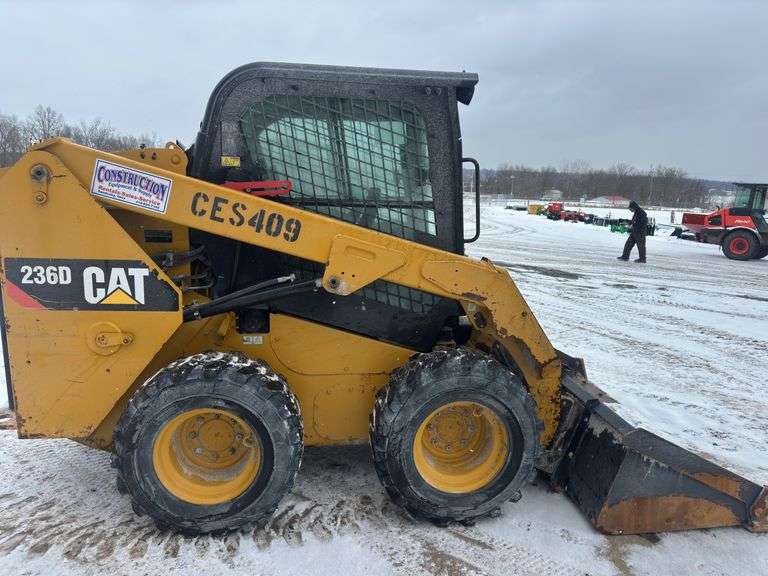 Caterpillar 236D Skid Loader - RES Auction Services