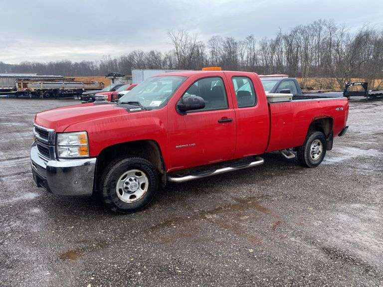 2010 Chevrolet Silverado Ext. Cab Pickup - RES Auction Services