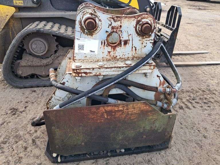 Okada 300 Plate Compactor - RES Auction Services