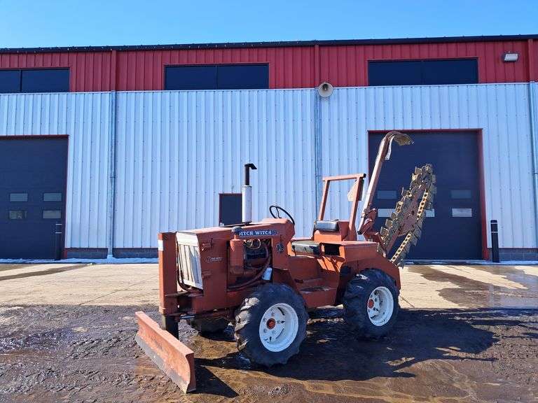Ditch Witch R40 Trenchers - RES Auction Services