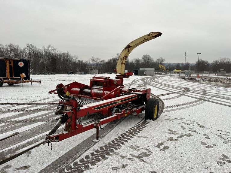 Gehl Pull Type Chopper - RES Auction Services