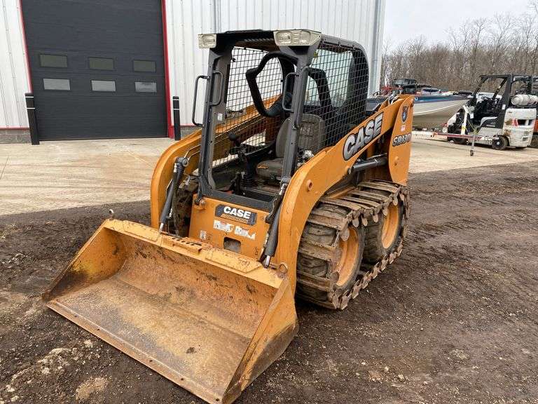 Case SR130 Skid Loader - RES Auction Services