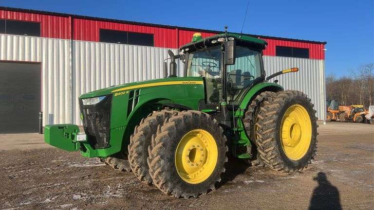 2018 John Deere 8400R MFWD Tractor - RES Auction Services