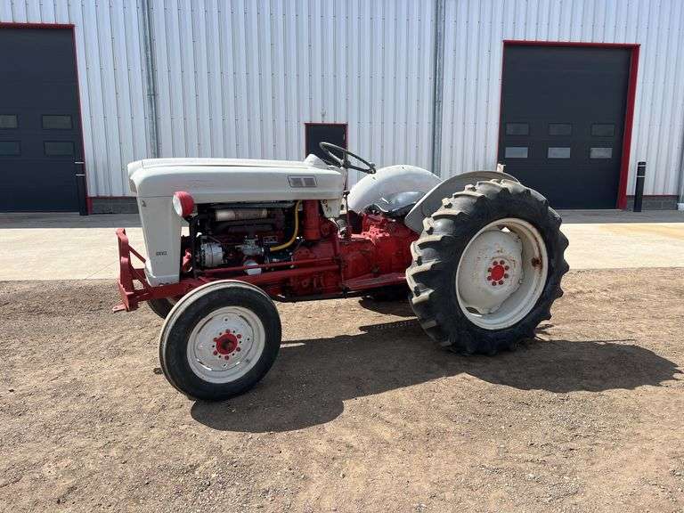 1950 Ford 800 2WD Tractor - RES Auction Services