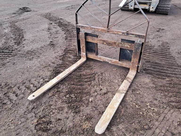 48" Pallet Forks - RES Auction Services