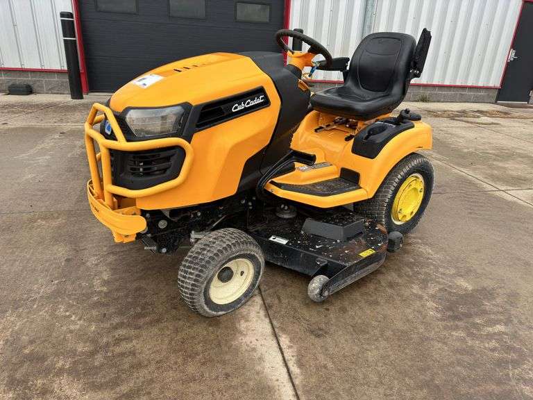 2018 Cub Cadet XT3 Lawn Tractor - RES Auction Services
