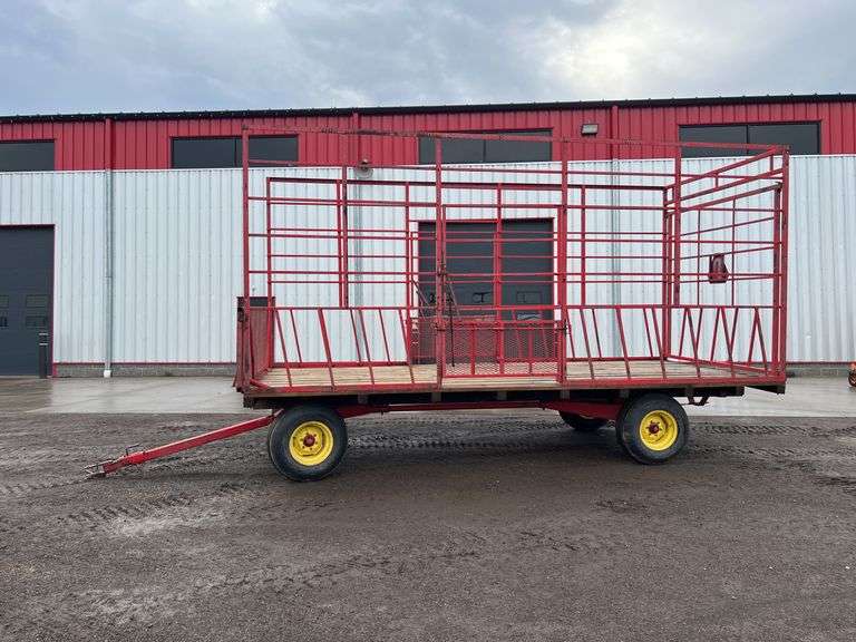 Pequea 818 Kicker Wagon - RES Auction Services