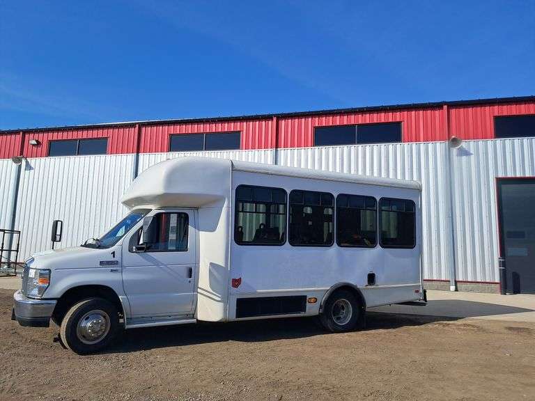 2009 Ford E-350 Shuttle Bus - RES Auction Services
