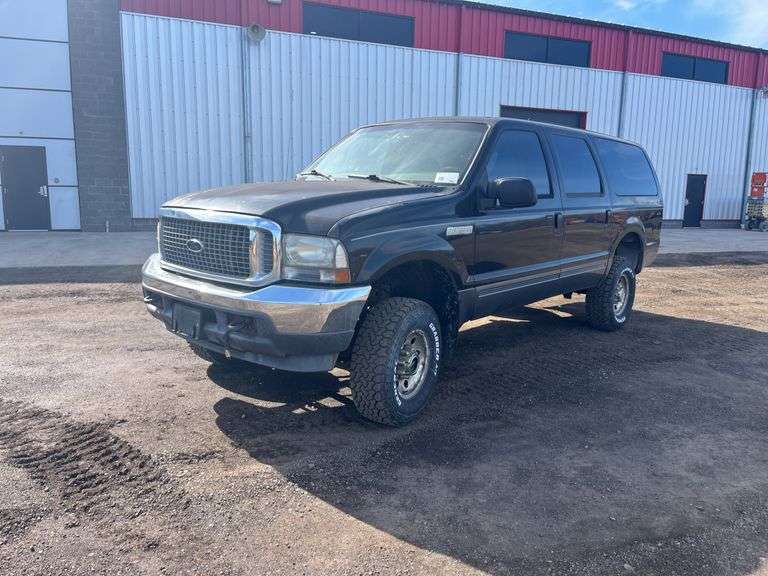 2002 Ford Excursion SUV - RES Auction Services