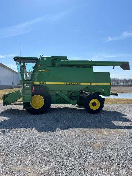 1999 John Deere 9410 Combine - RES Auction Services