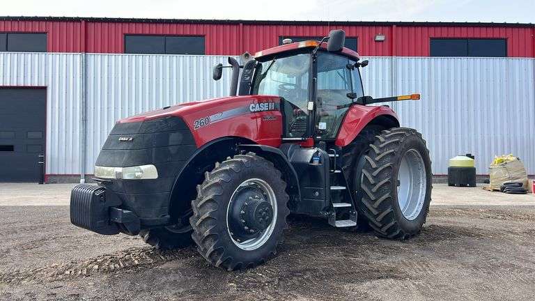 Case IH Magnum 260 MFWD Tractor - RES Auction Services