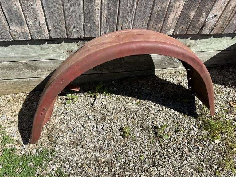 Model A Front Fender - RES Auction Services