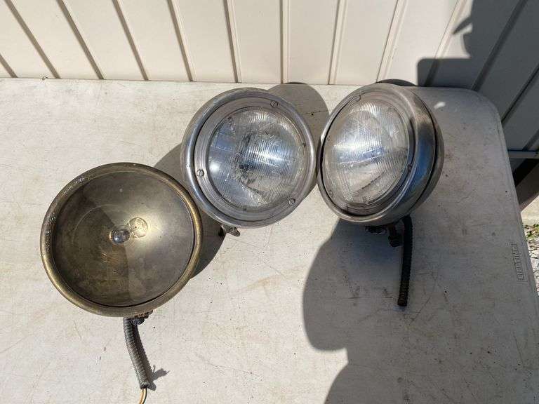Model A Headlights - RES Auction Services