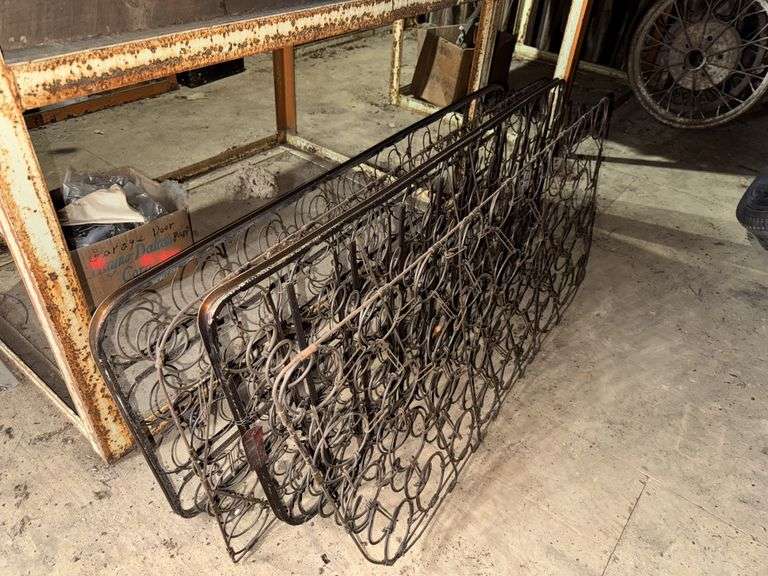 Bench Seat Spring Set - RES Auction Services