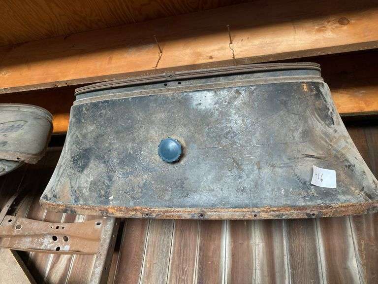 Model A Fuel Tanks - RES Auction Services