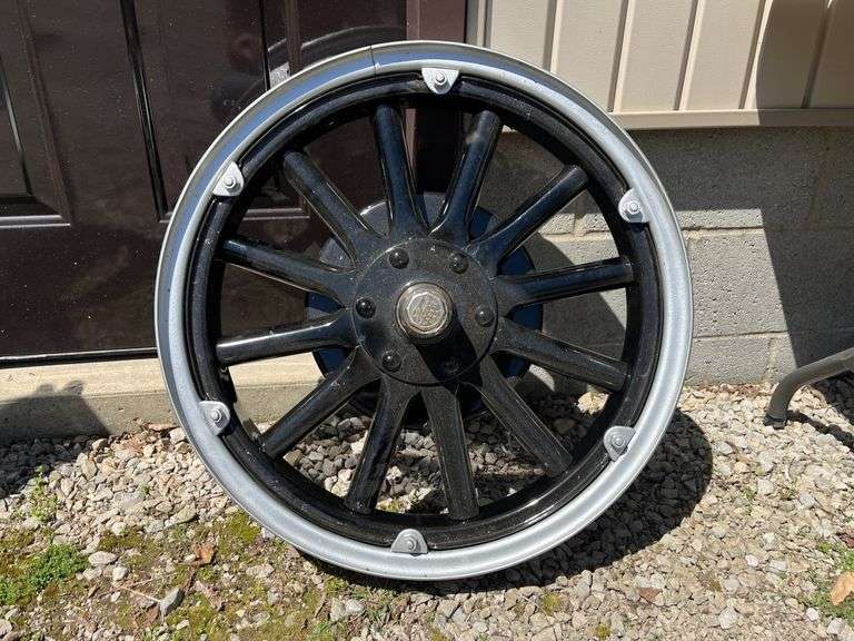 23” TT Wheel & Rim - RES Auction Services