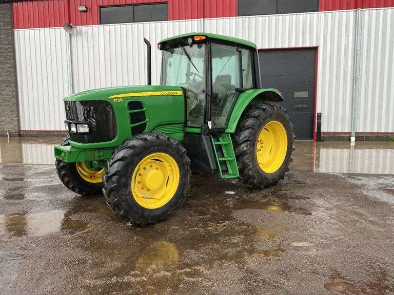2011 John Deere 7130 4WD Tractor - RES Auction Services