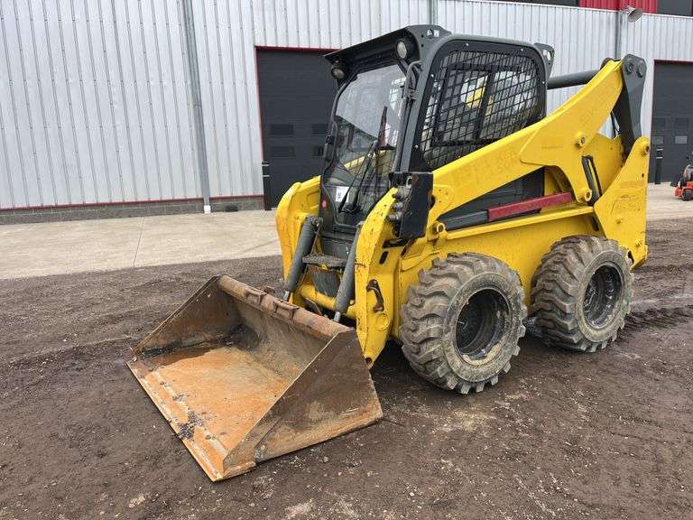 2015 Wacker Neuson SW28 Skid Loader - RES Auction Services