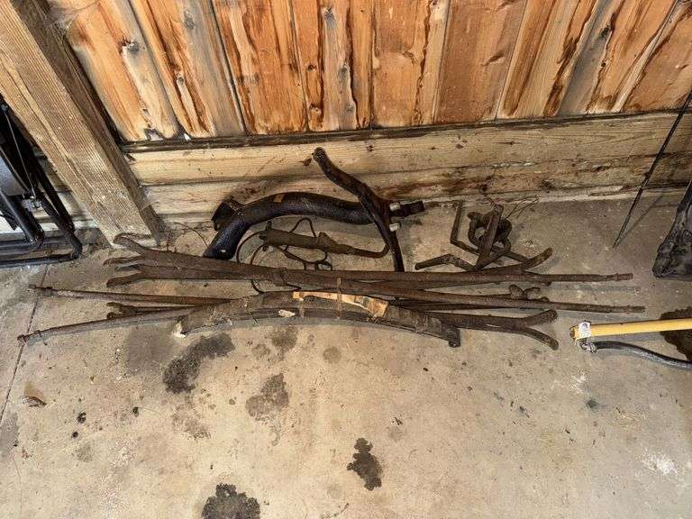 Assorted Model A Parts - RES Auction Services