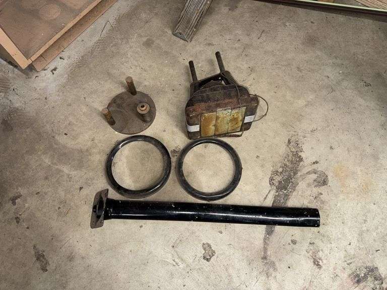 Assorted Model A Parts - RES Auction Services