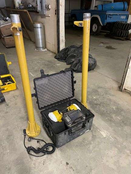 CAT Accugrade GPS Machine Control Kit - RES Auction Services