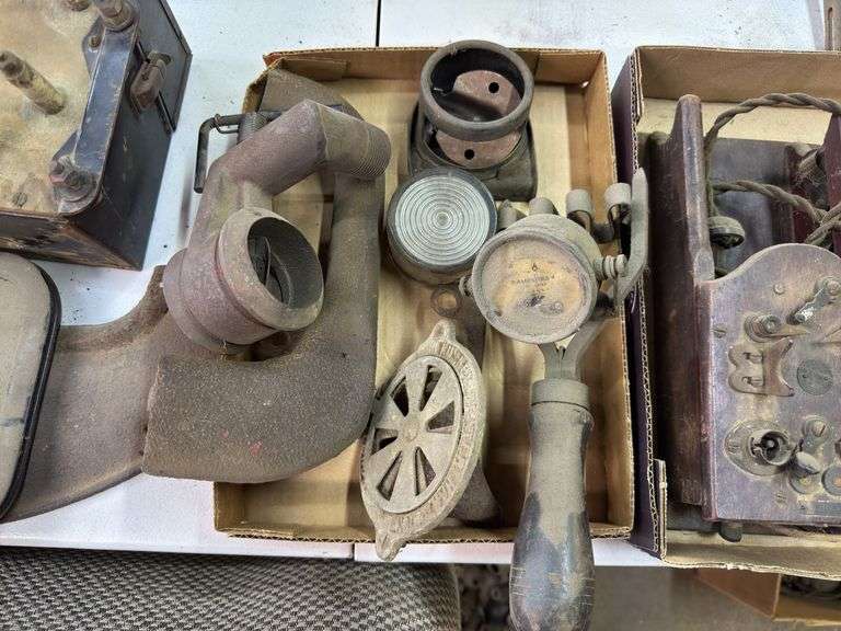 Assorted Model A Parts - RES Auction Services