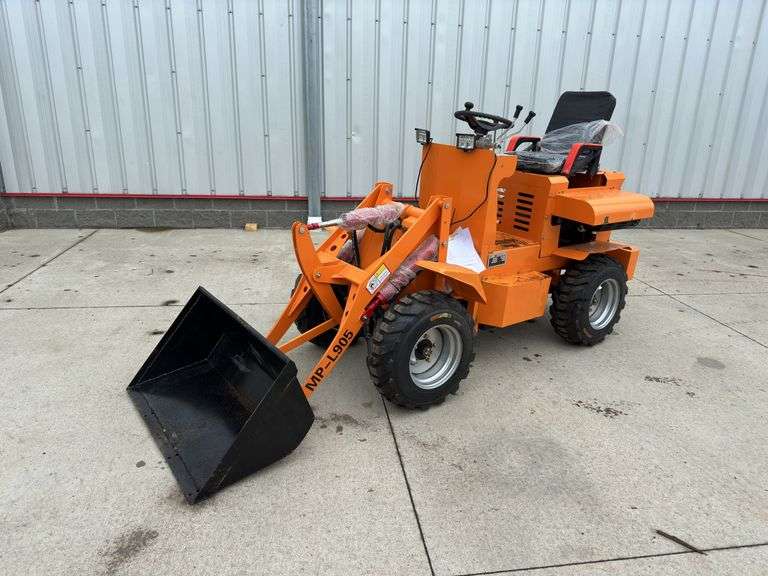 Mach Pro MP-L905 Wheel Loader - RES Auction Services