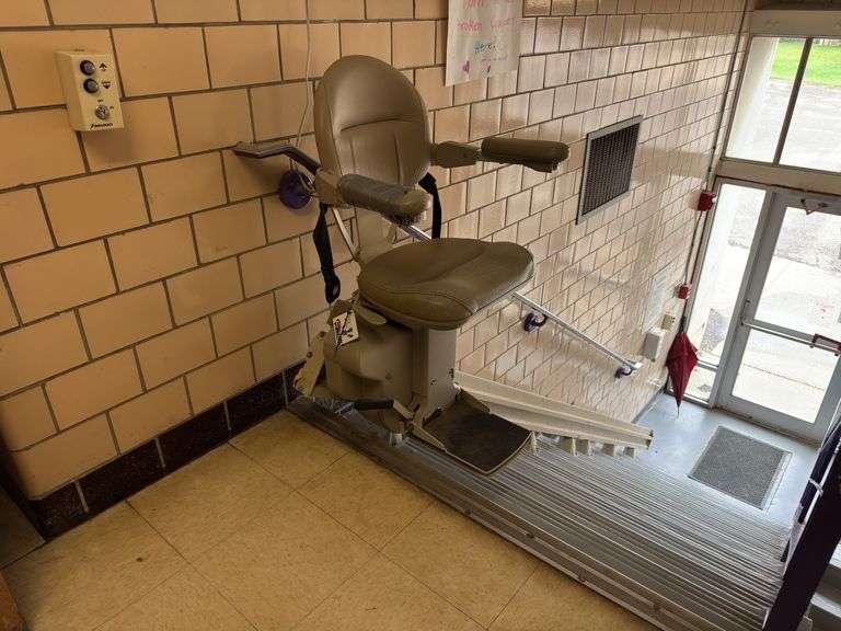 Bruno Chair Lift - RES Auction Services
