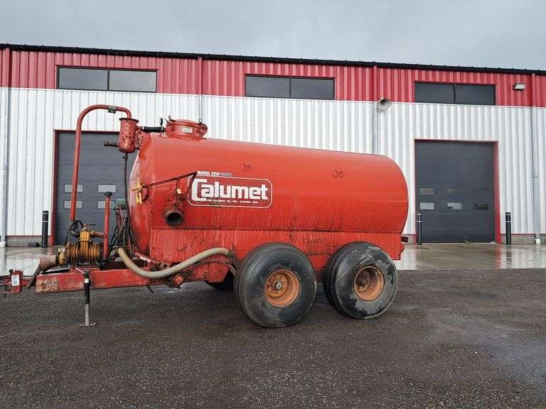 Calumet 2250 Liquid Vacuum Tank - RES Auction Services