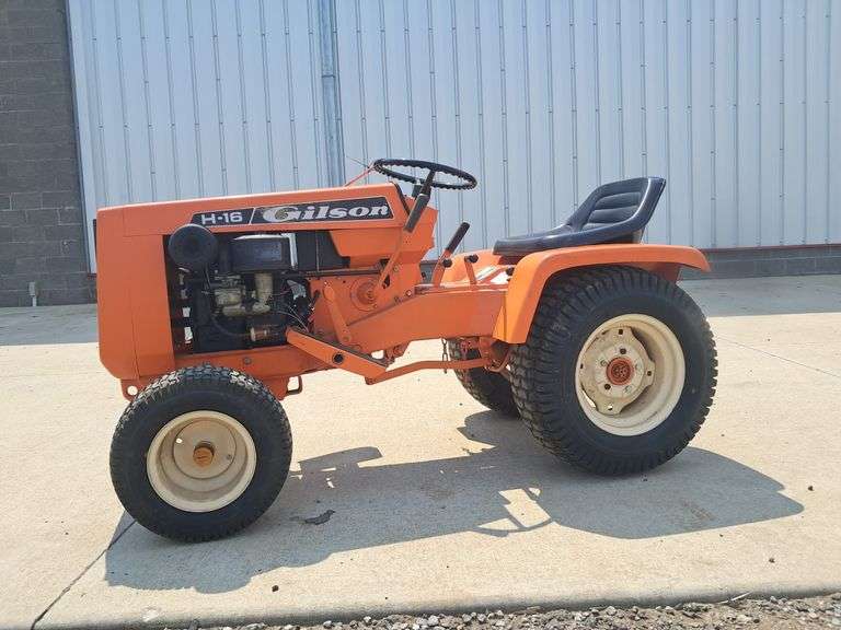 1970's Gilson H-16 Lawn Tractor - RES Auction Services