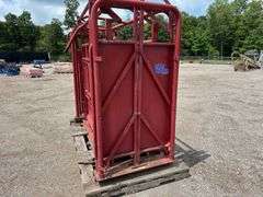 Squeeze Chute - RES Auction Services