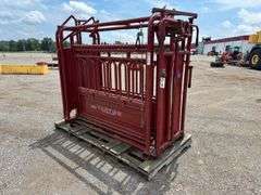 Squeeze Chute - RES Auction Services