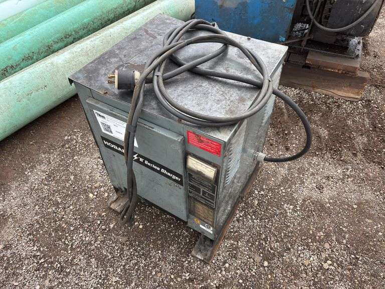 Clark American-Lincoln 6700 Commercial Floor Sweeper - RES Auction Services